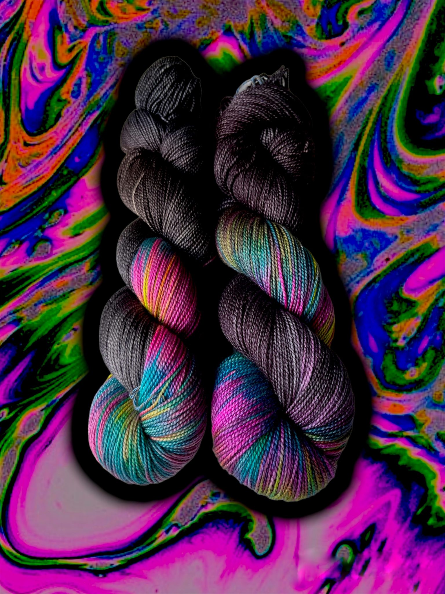 Oil slick (inverted) ltd edition - Wizard Yarns